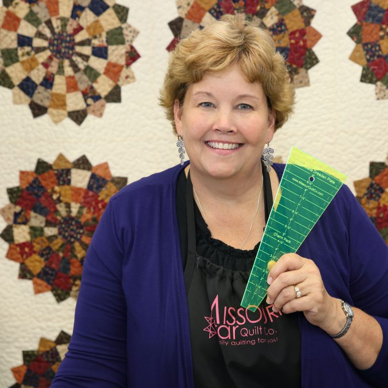 New Friday Tutorial: The Checkered Dresden Quilt | Missouri Star Blog